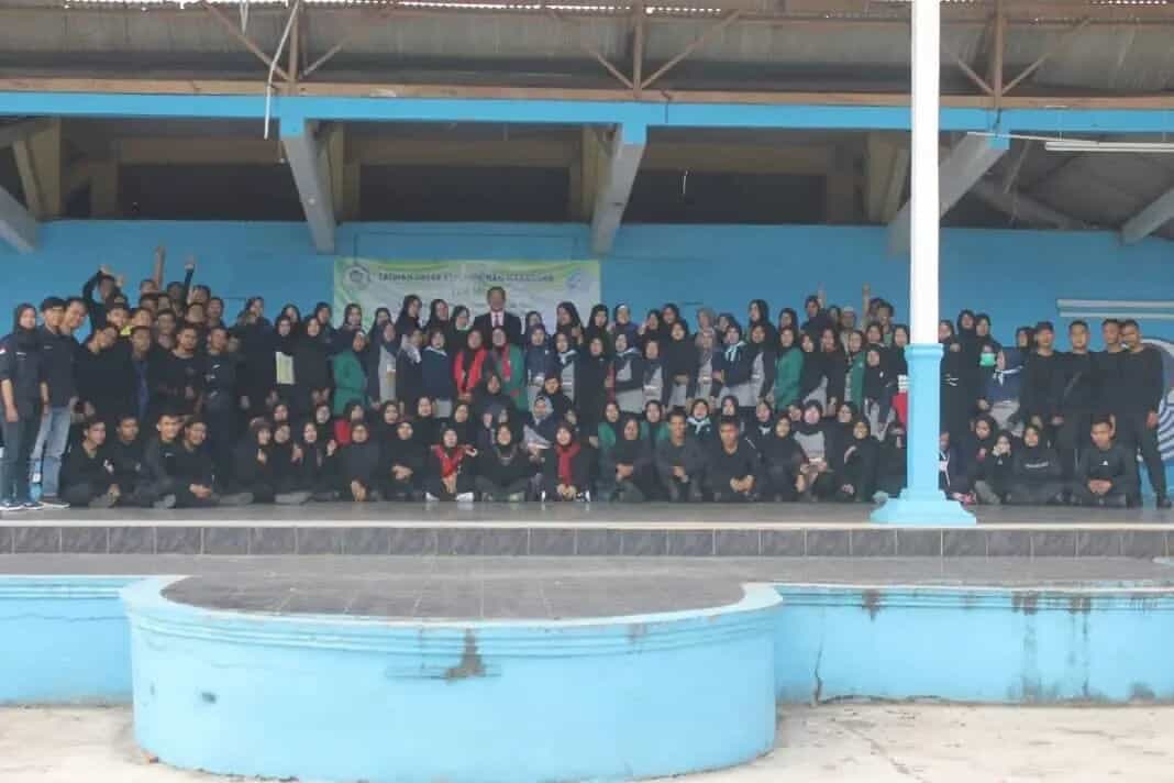 STKIP Situs Banten Gelar LDKM di Taman Wisata Wulandira | Pelita Banten